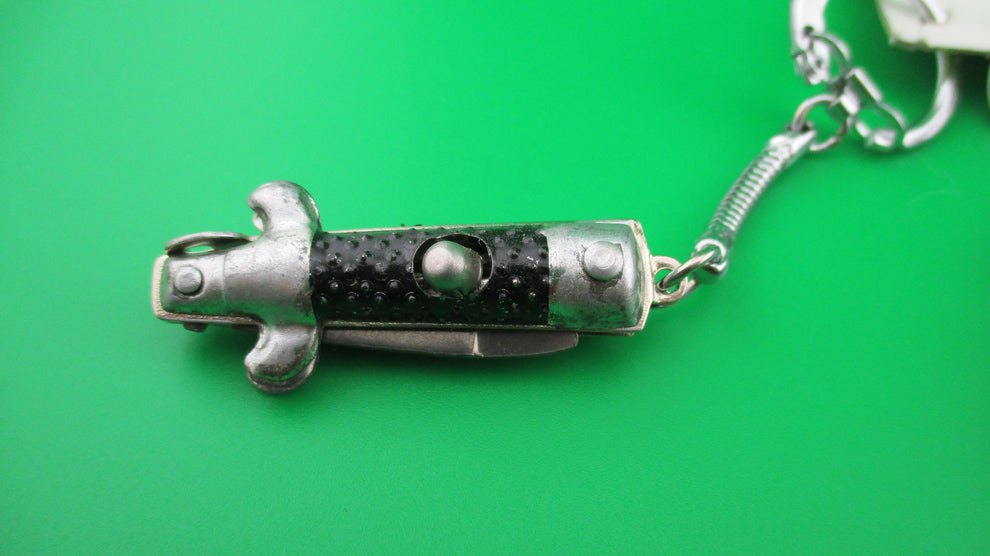 z Display Card with 12 Bambi switchblade Keychain knives all Original ...