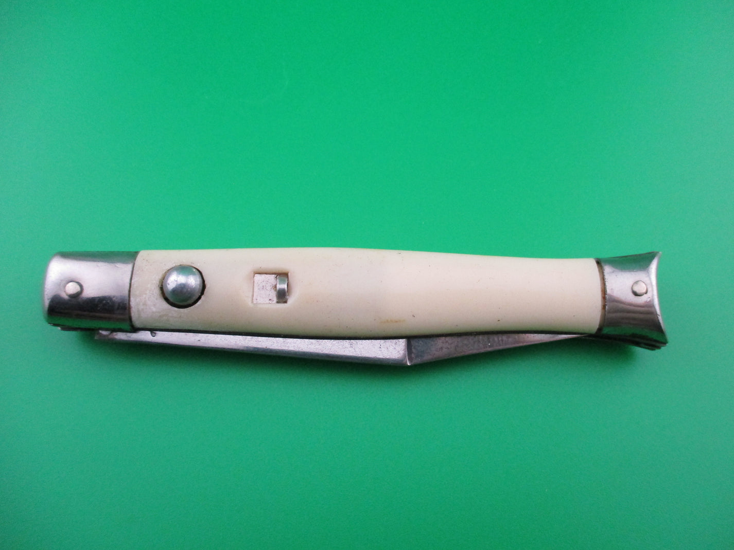 z Colonial Shur Snap fishtail cream – Apple Valley Knives