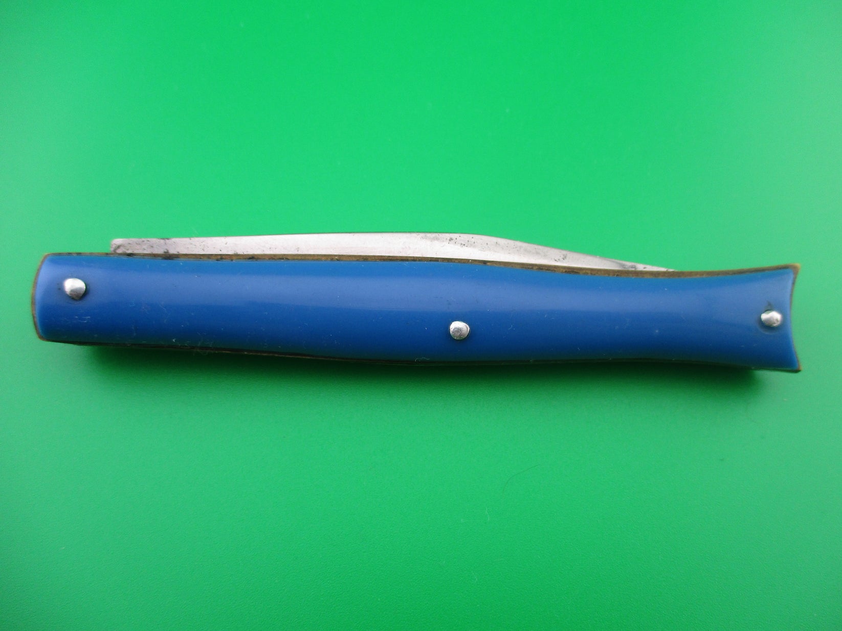 z Edgemaster fishtail blue vintage switchblade – Apple Valley Knives
