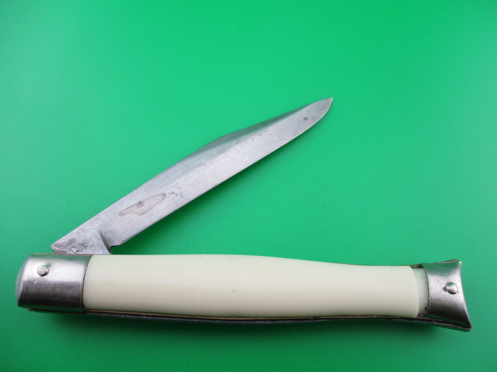 Colonial SHUR SNAP fishtail switchblade – Apple Valley Knives