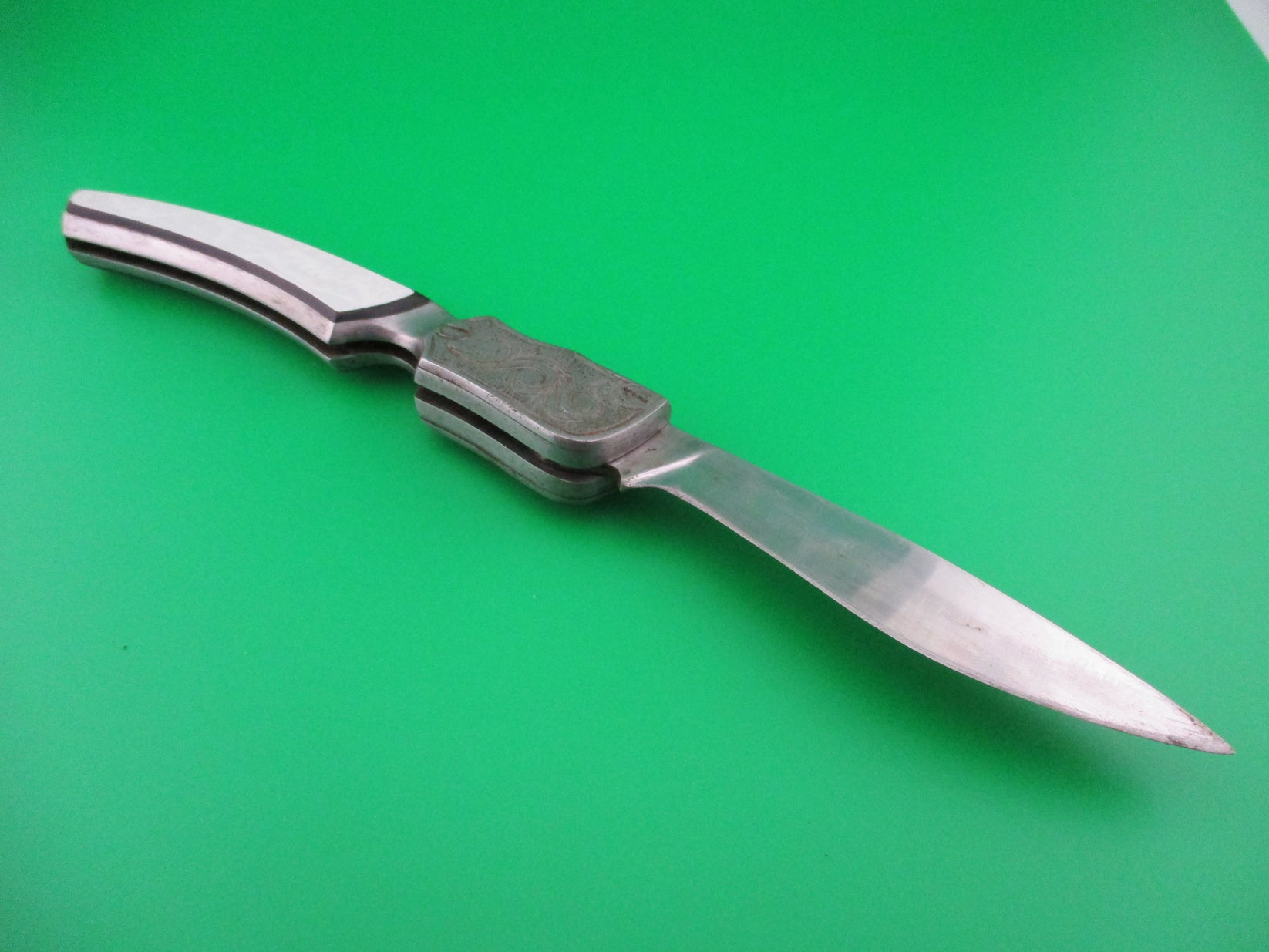z RPK 22cm Russian RPK Sliding button automatic knife – Apple Valley Knives