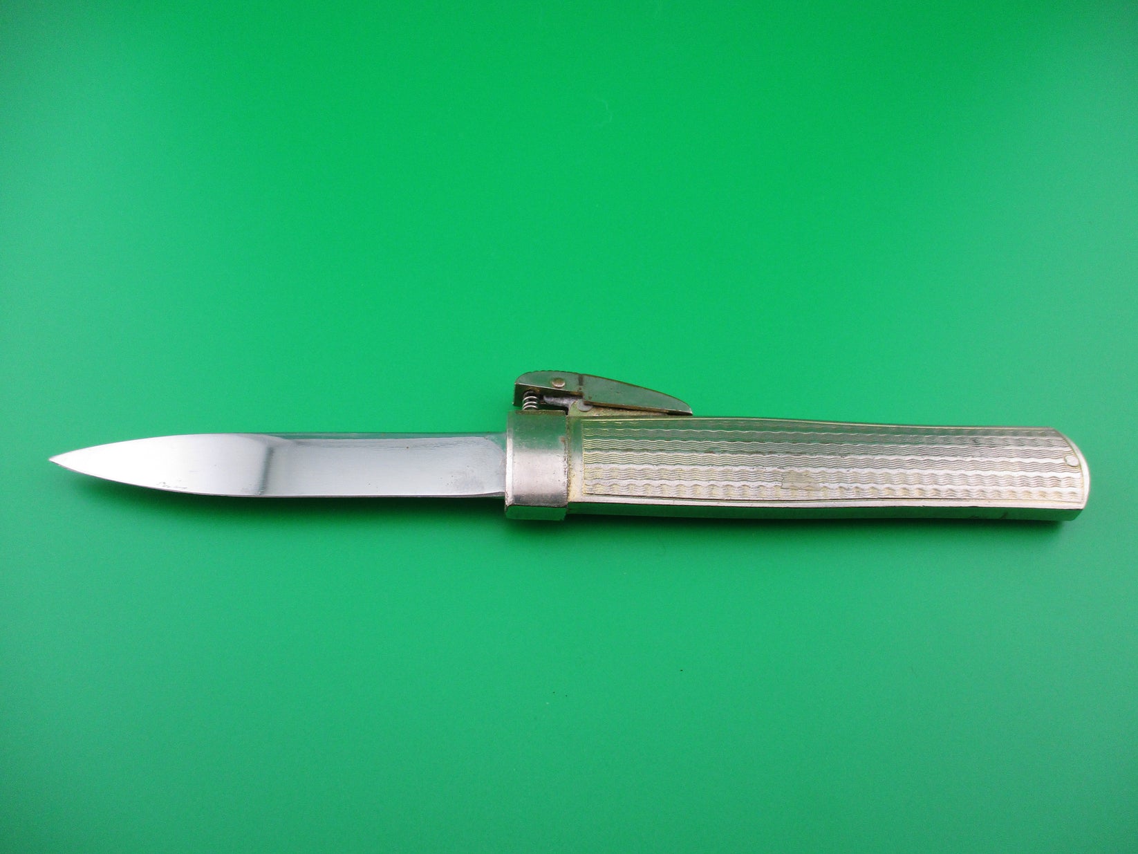 z Sterile 19cm Vintage Gravity Knife Nickel Silver OTF – Apple Valley ...