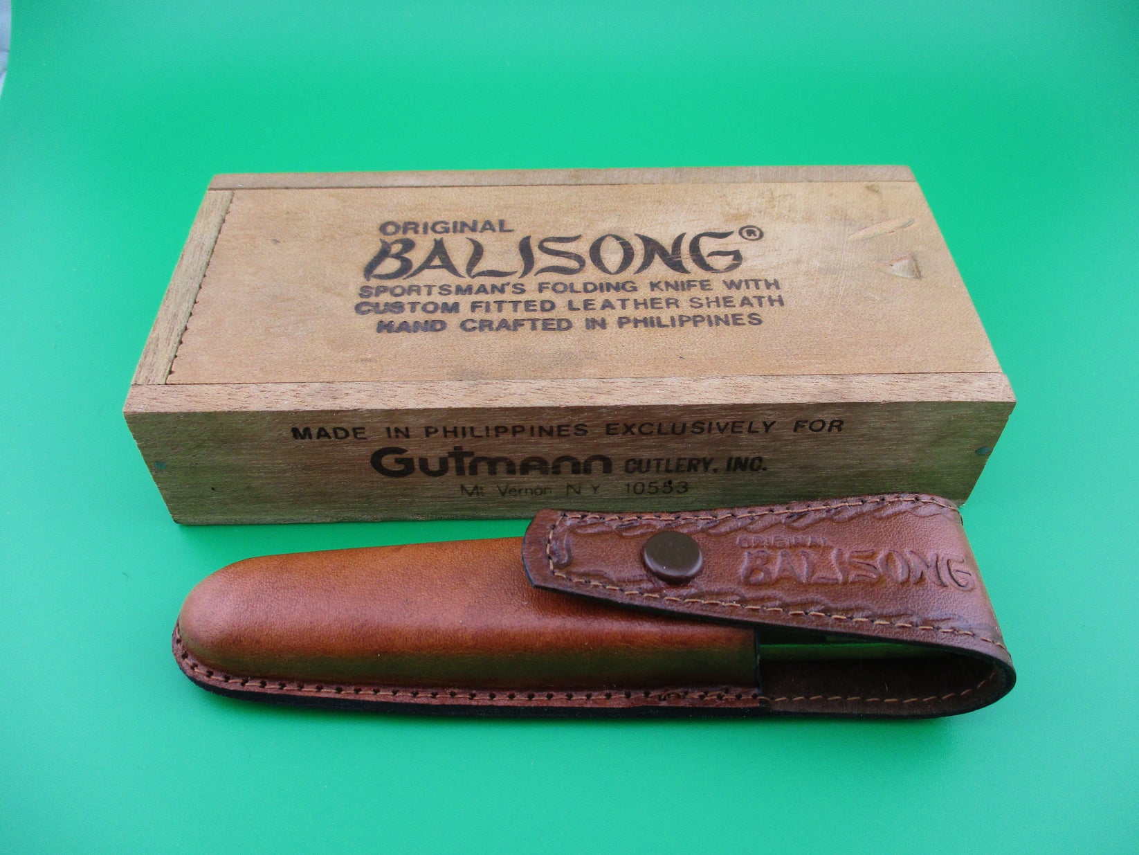 z Gutman Cutlery Co Balisong Butterfly knife in original wooden box ...