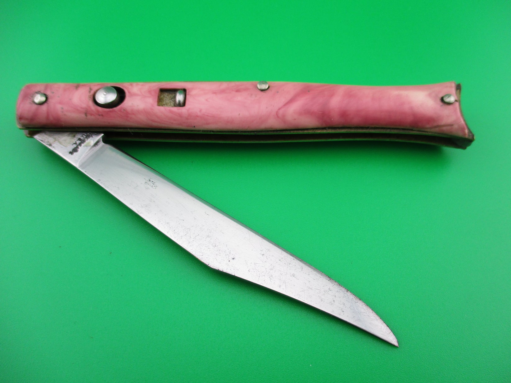 z Edgemaster Fishtail Pink swirl Vintage switchblade knife – Apple ...