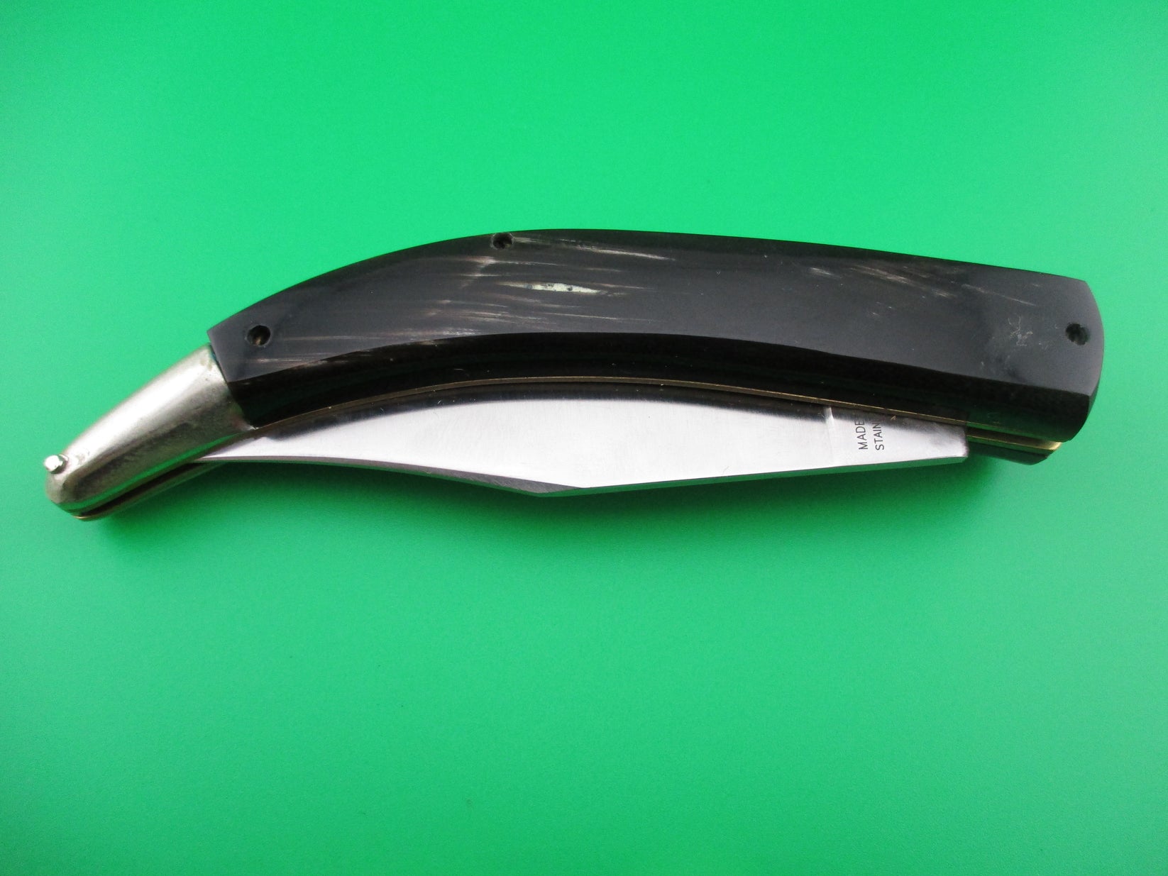 AKC 22cm Italian Catalana style curved switchblade knife – Apple Valley ...