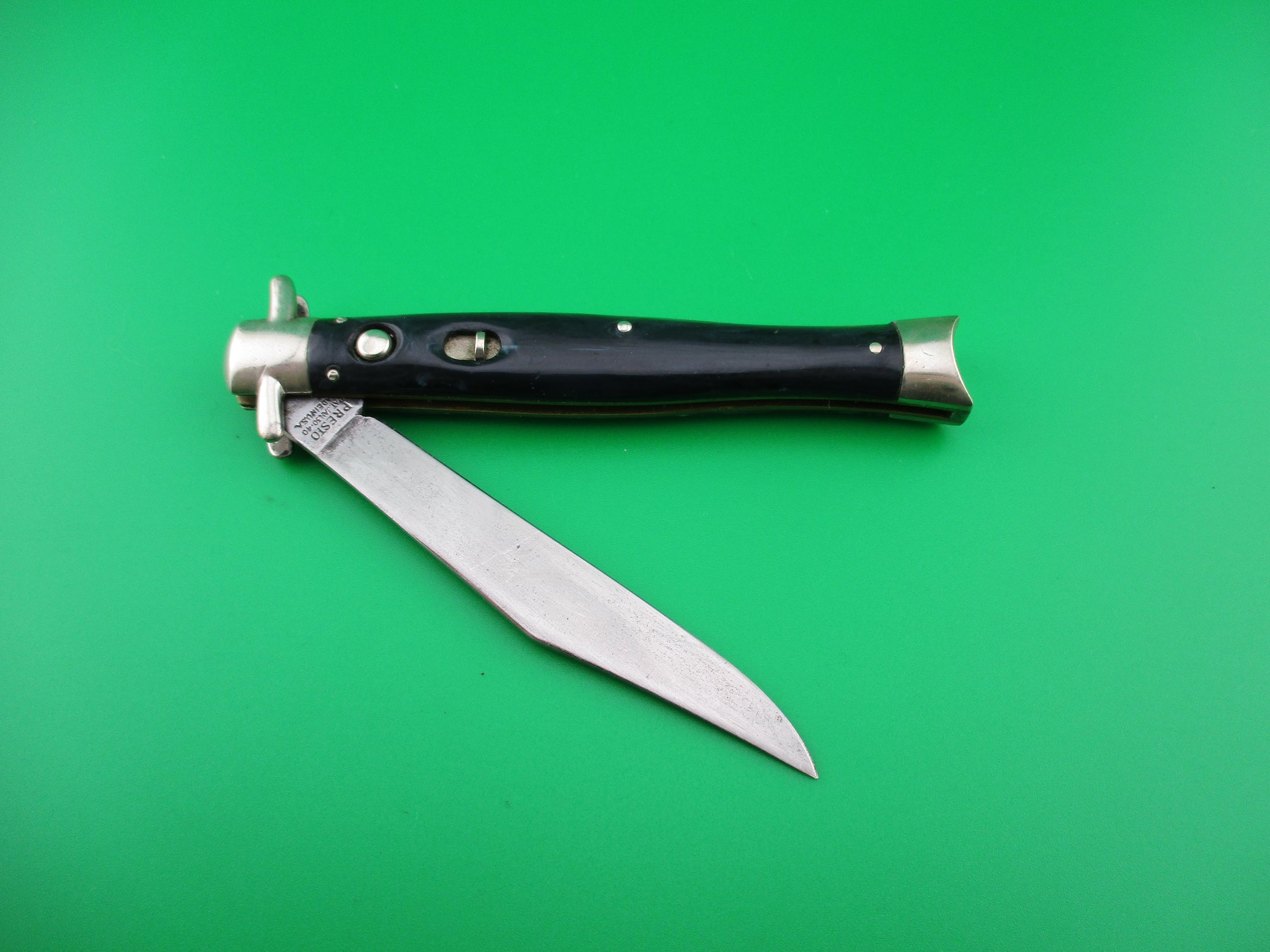 PRESTO Fishtail bowtie Blue swirl celluloid switchblade knife – Apple ...