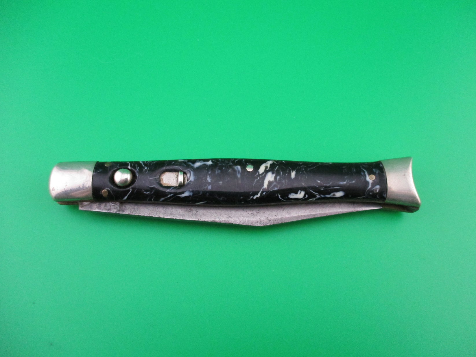 Schrade Cut Co Fishtail Coffee & Cream vintage switchblade knife ...