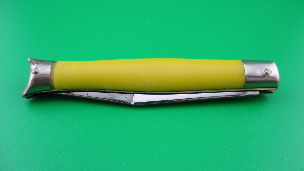 z Colonial SHUR-SNAP Fishtail Yellow late 1950s switchblade knife NOS ...