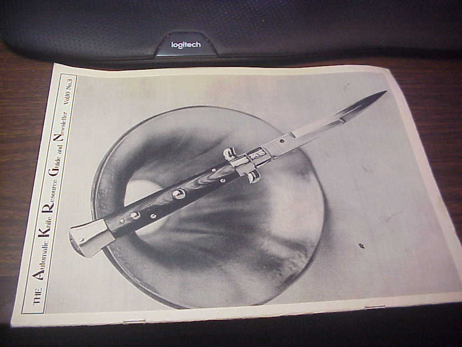 Reference books for knife collectors. Automatic knife books. – Apple ...